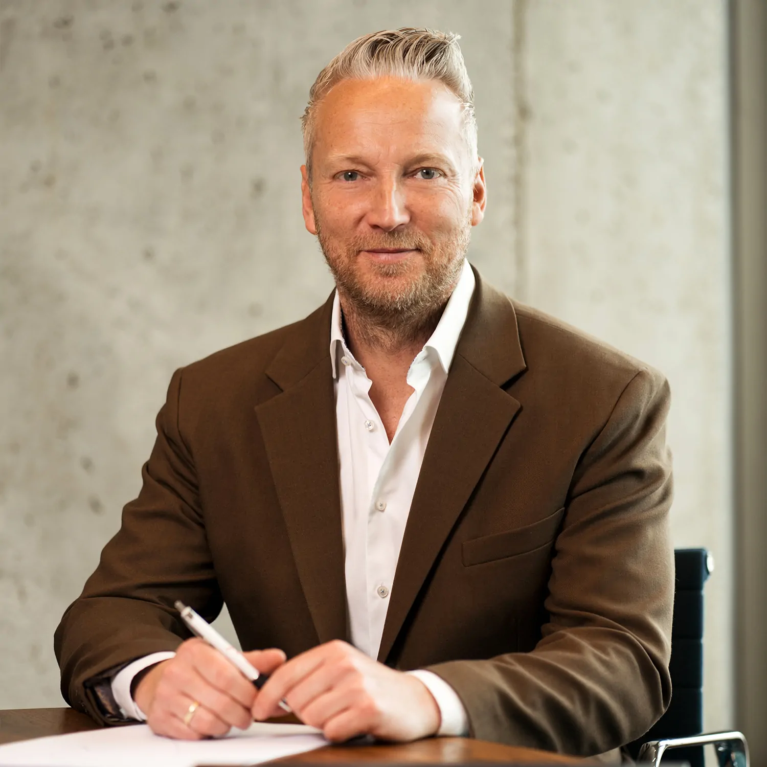 Personal protection and security for exposed personalities & family- RH ...